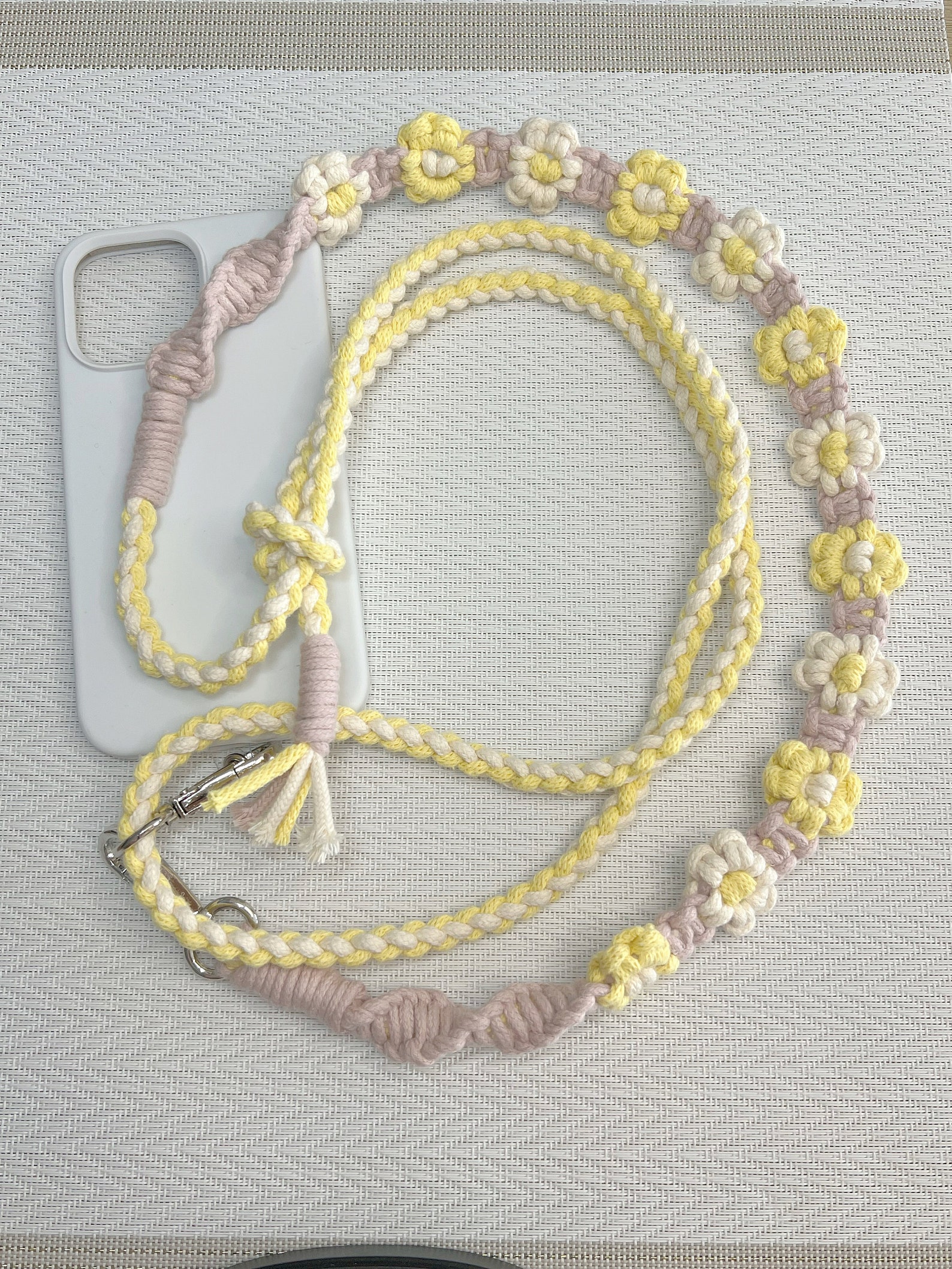 Colorful Macrame Flower Mobile Phone Chain, Hands-free Phone ...