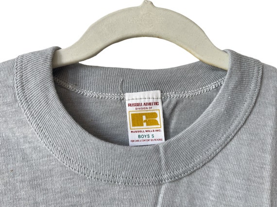 vintage russell athletic gold tag crewneck t-shirt yo… - Gem