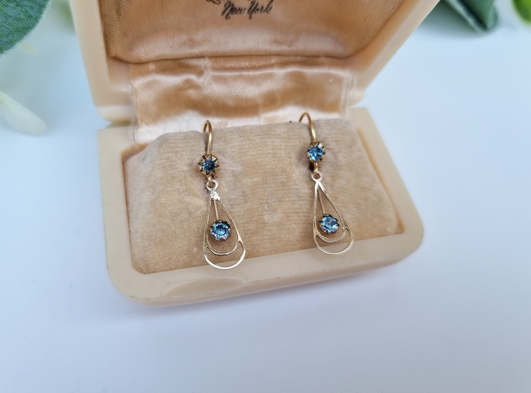 Vintage 9ct Yellow Gold Blue Stone Dangle Earrings - Etsy Vintage 9ct Yellow Gold Blue Stone Dangle Earrings - Etsy