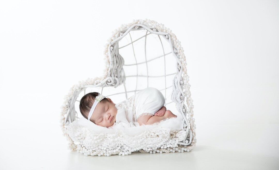 Newborn Digital Backdrop Pure White Background White Heart Newborn ...