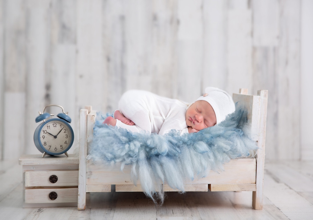 Newborn Digital Backdrop Boy Prop Wooden Bed for Baby Boy With Blue Fur ...