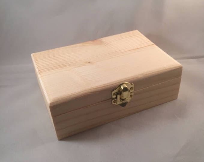 Small Unfinished Wood Box Hinged With Clasp No Feet - Etsy