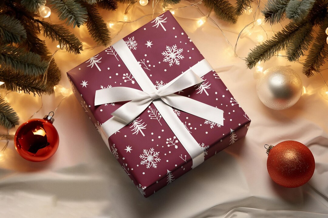 Wrapping Paper, Festive Christmas Gift Wrap, Holiday Season White ...