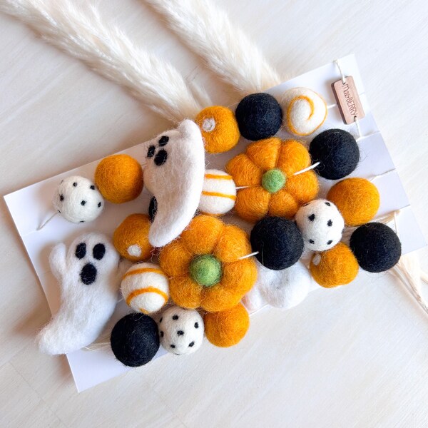 Pom Poms Garland - Etsy