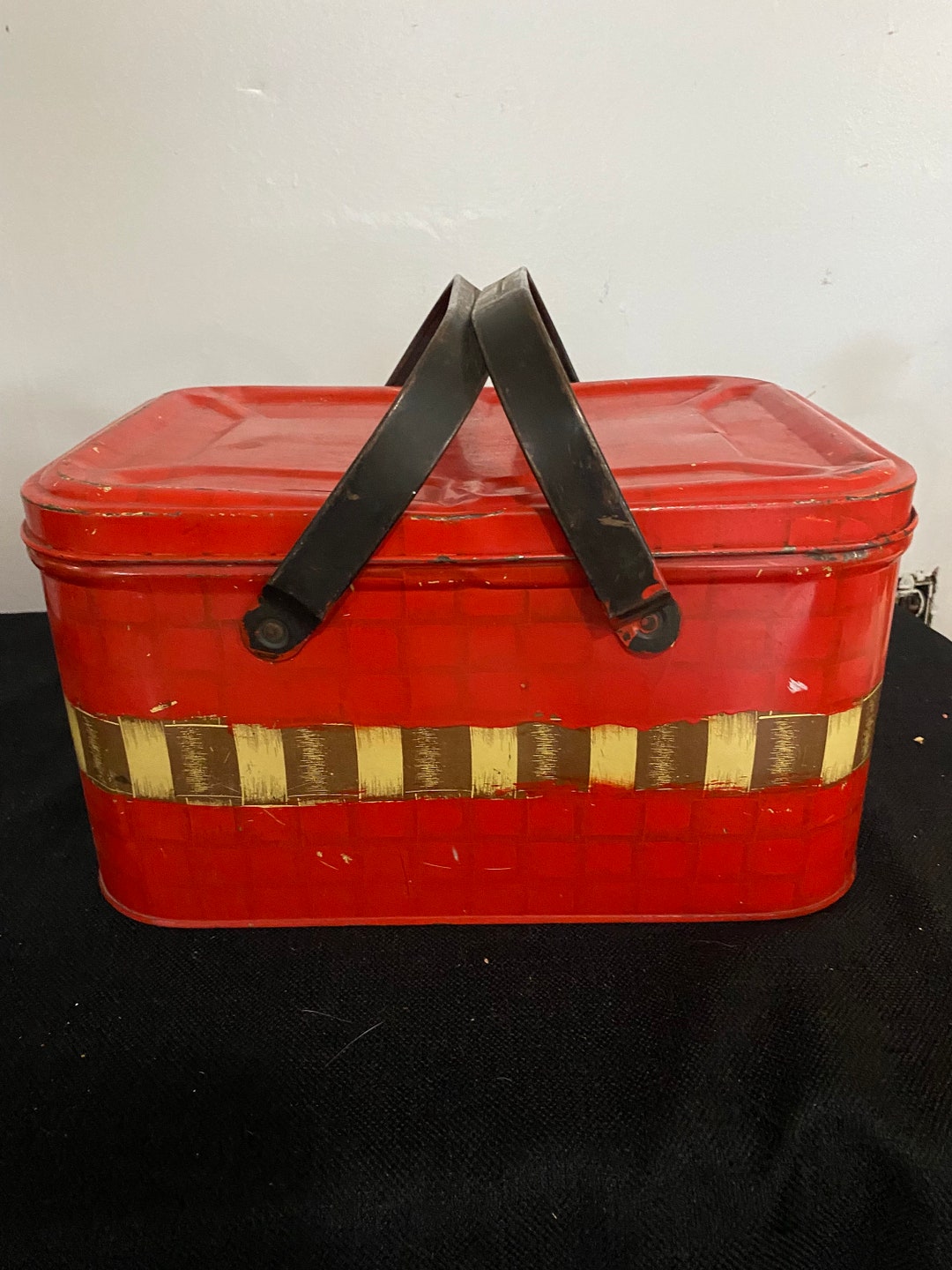 Antique Tin Picnic Basket/lunch Box - Red and Black Picnic Box With 2 ...