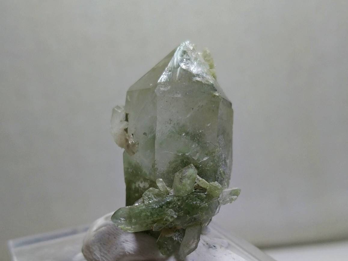 Natural Top Quality Beautiful 19 Grams Chlorine Quartz Crystal - Etsy