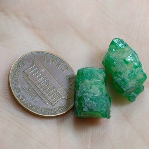 Natural Top Quality Beautiful 4.2 Grams Double Terminated Emerald ...