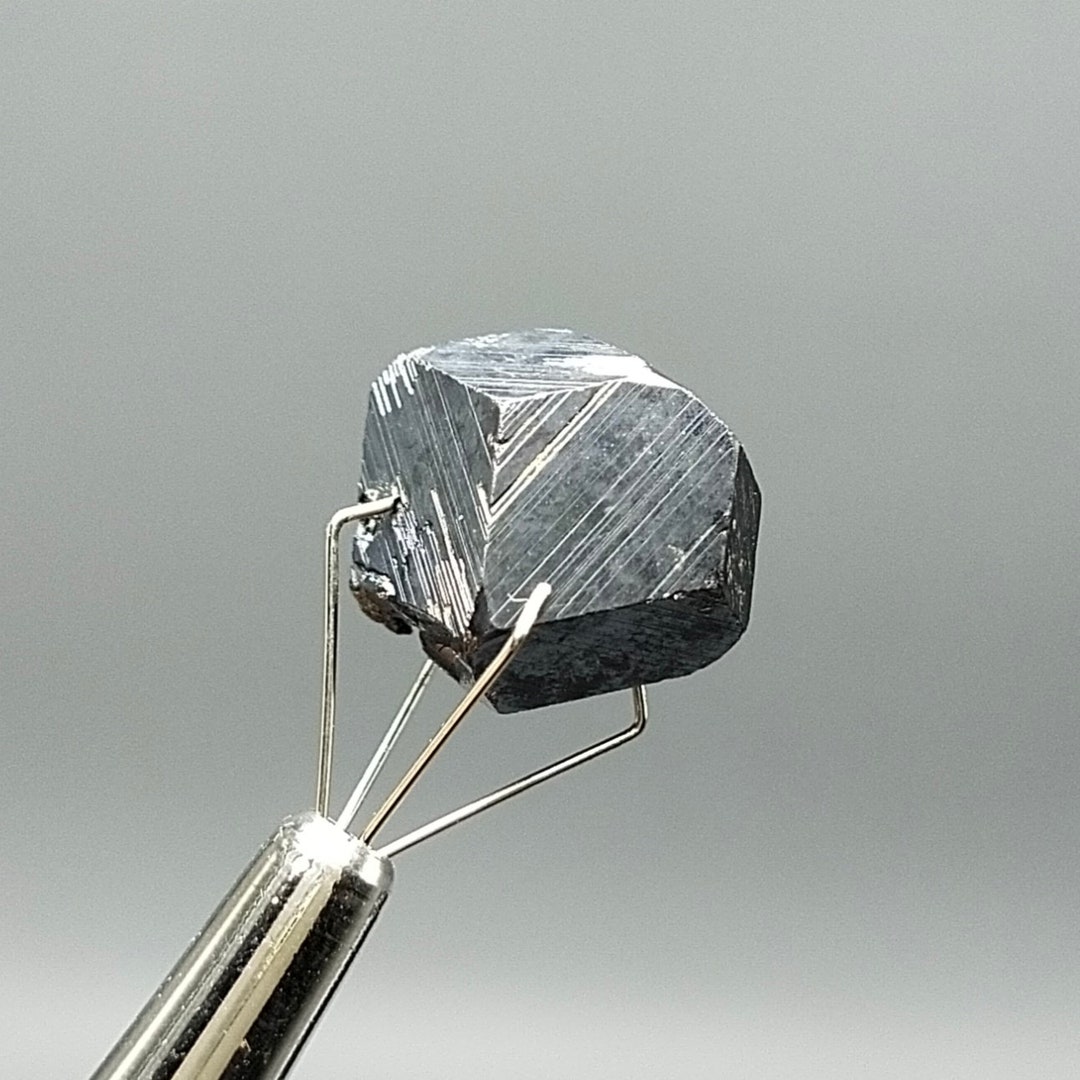 Black Magnetite Crystal With Octahedral Structure and Patterns on ...