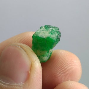 Natural Top Quality Beautiful 4.2 Grams Double Terminated Emerald ...