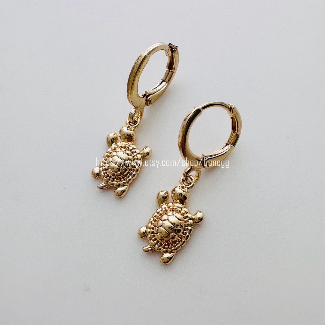Aretes de aro de tortuga de oro aros infinitos huggies cuelgan aretes ...