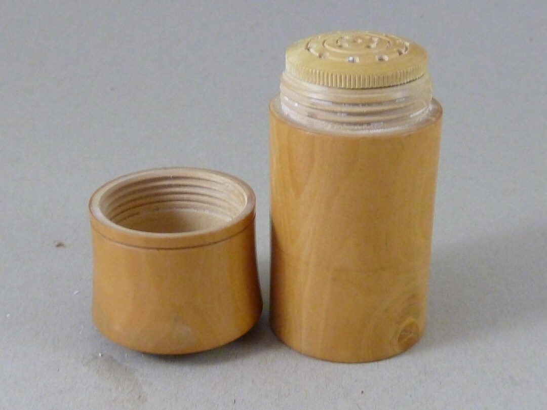 Victorian Boxwood Lidded Pounce Pot Sander Treen English Powderer ...