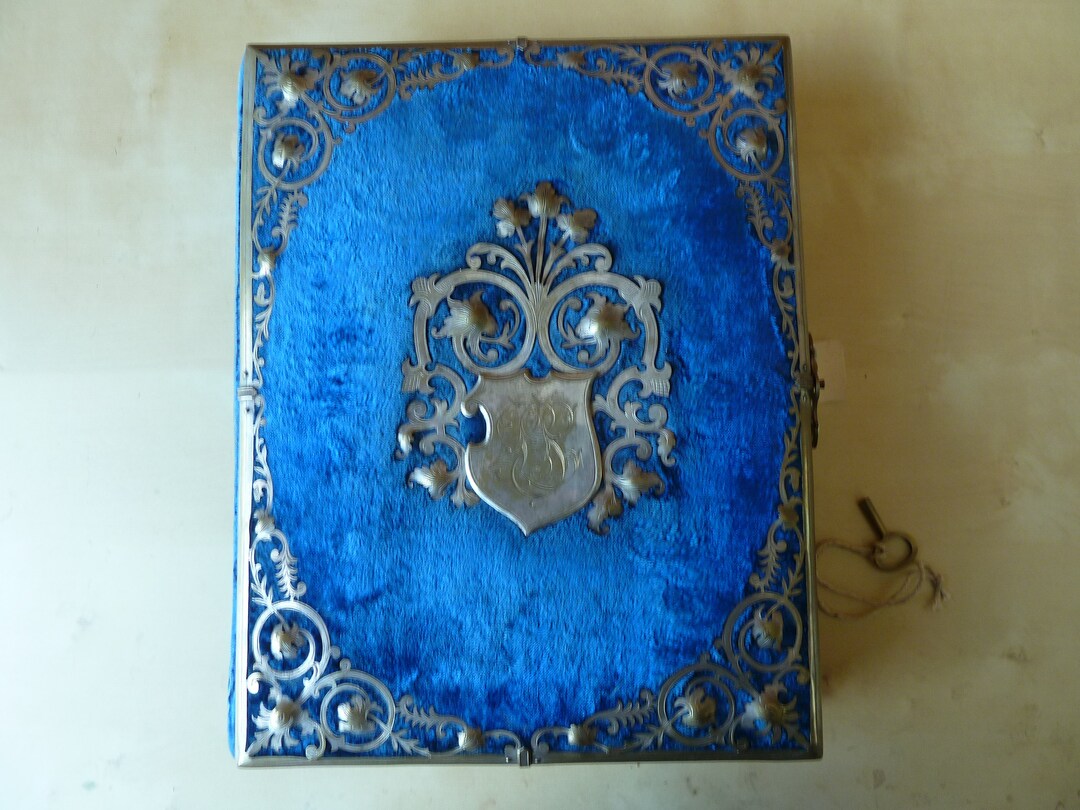 Victorian Musical Photo Album Music Box Novelty Carte De Visite ...
