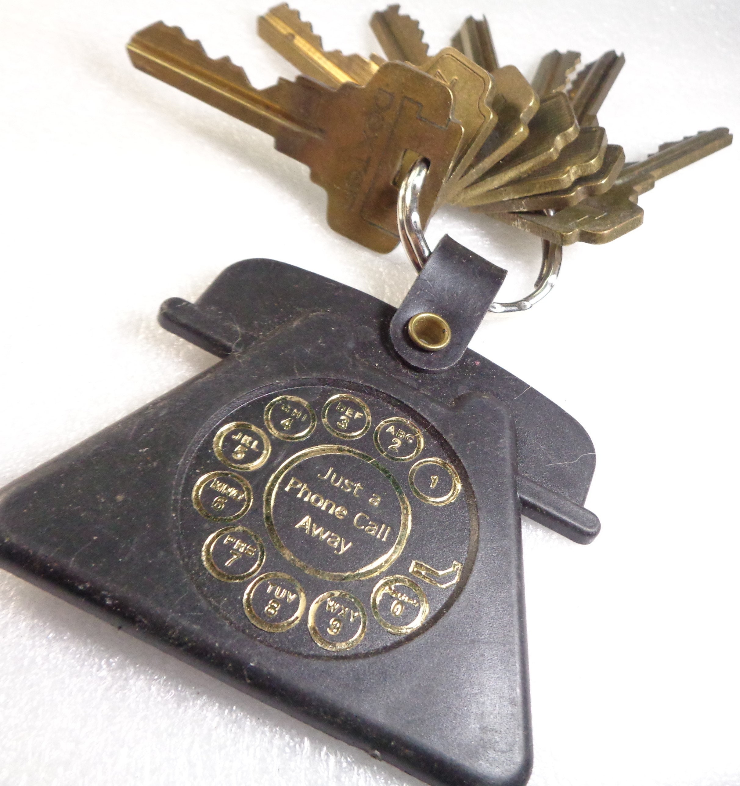 7 Vintage DEXTER Dexter Shaped Keys on a TELEPHONE Just a Call Away Old ...