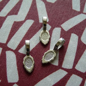 10/20 Large Bails, 26x8.5mm Leaf Bails, Leaf Necklace Connectors, Dark ...