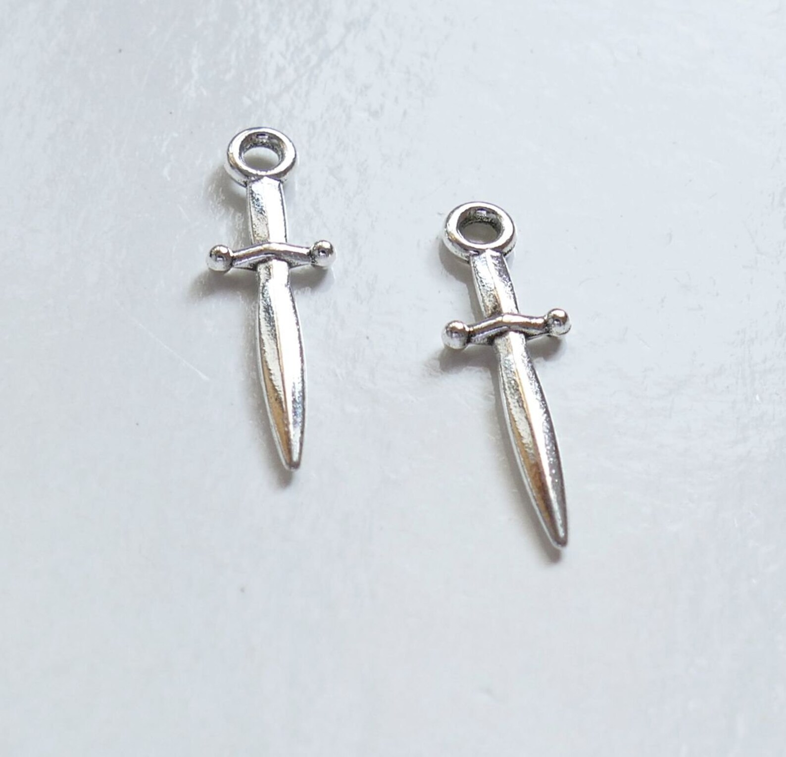 5/10x Sword Charm 3D Saber Charms Silver Tone Metal Charms | Etsy