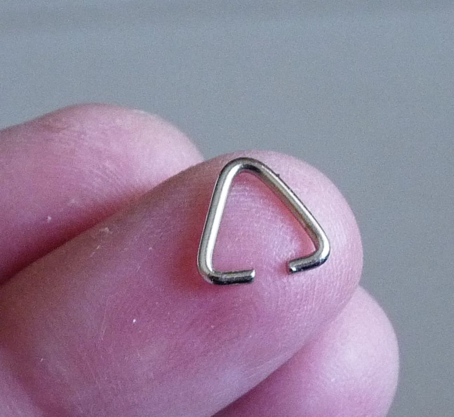 20/50x Steel Strong Triangle Pendant Bails, Triangle Jump Rings, Pinch ...