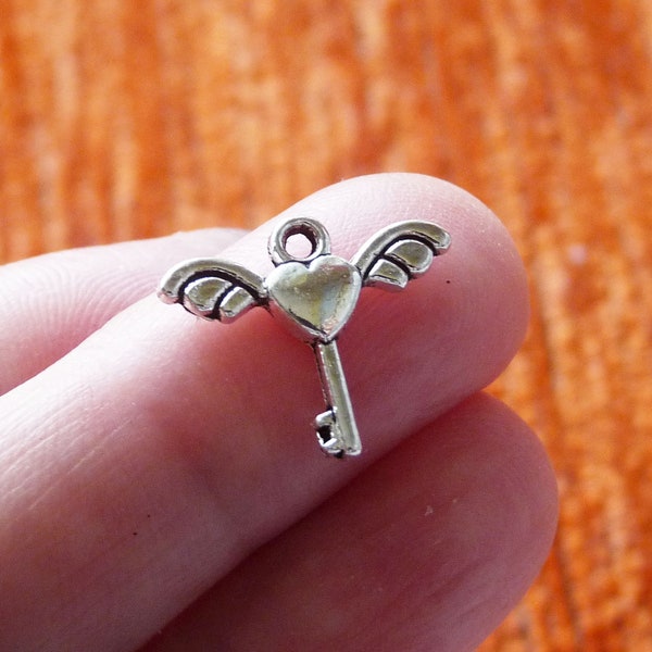 Heart Key Pendant - Etsy