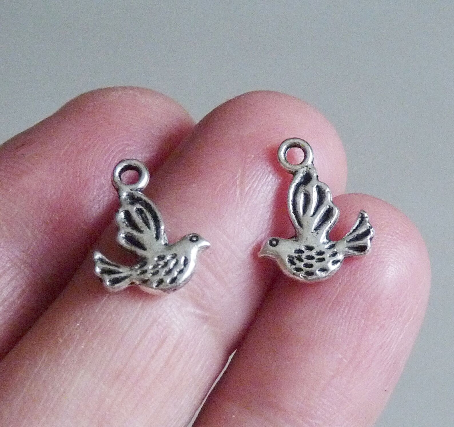 5/10 Bird Charm, Dove Charms, Tiny Bird of Peace Charm, Charms for ...