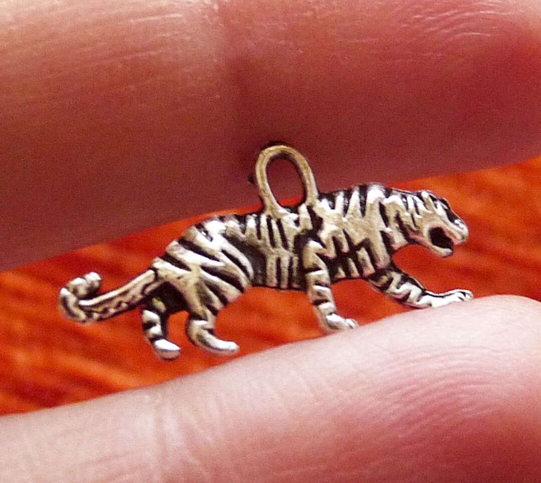 5/10x Tiger Charm, Wild Animal Predator Pendants, Antique Silver Tone ...