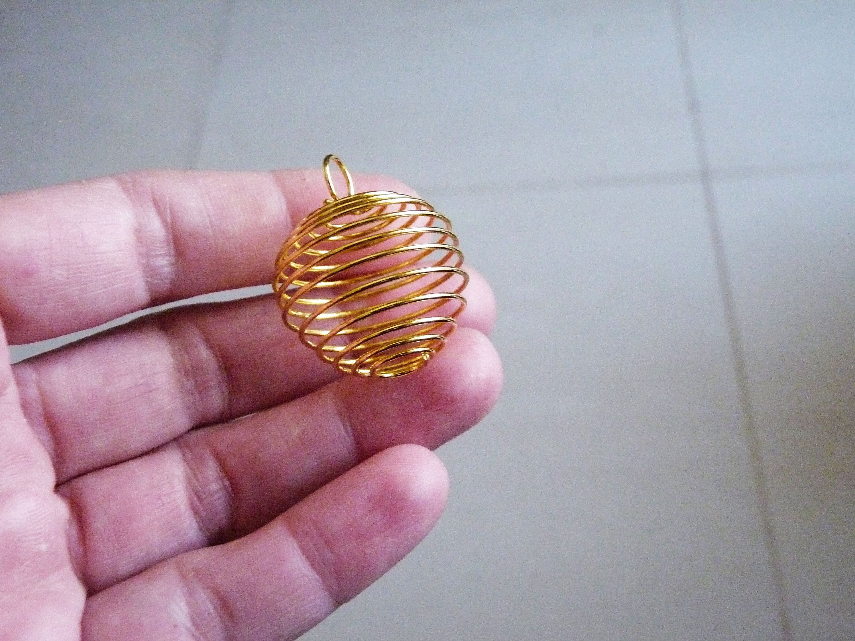 4x Gold Plated Large Bead Cage 25x30mm Pearl Cage Pendants, Spring Wire ...