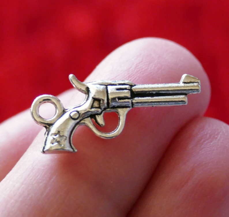 5/10x Gun/pistol Charm, Charm, Antique Silver Tone Revolver Charms C849 ...
