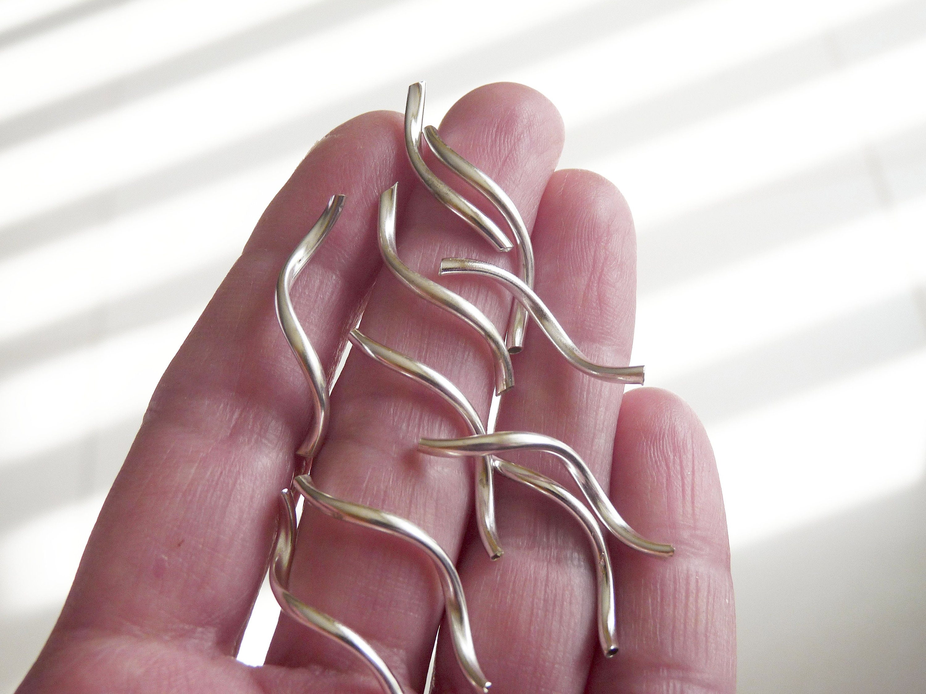 20x Silver 25mm Long Tube Curved Beads, Silver Color Elbow Noodle Wave ...