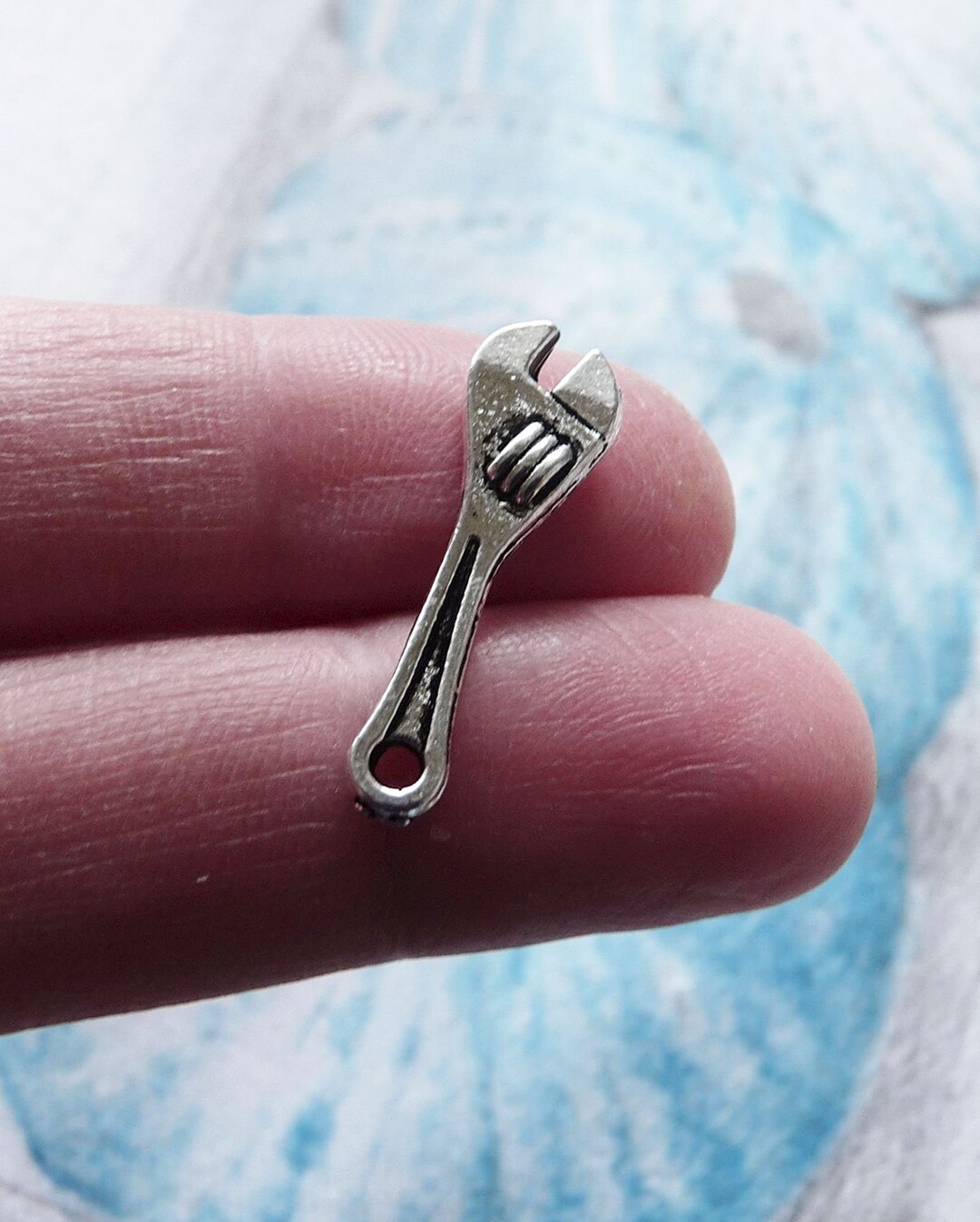 5/10x Wrench Tool Charms, Antique Silver Tone Maintenance Pendants C730 ...