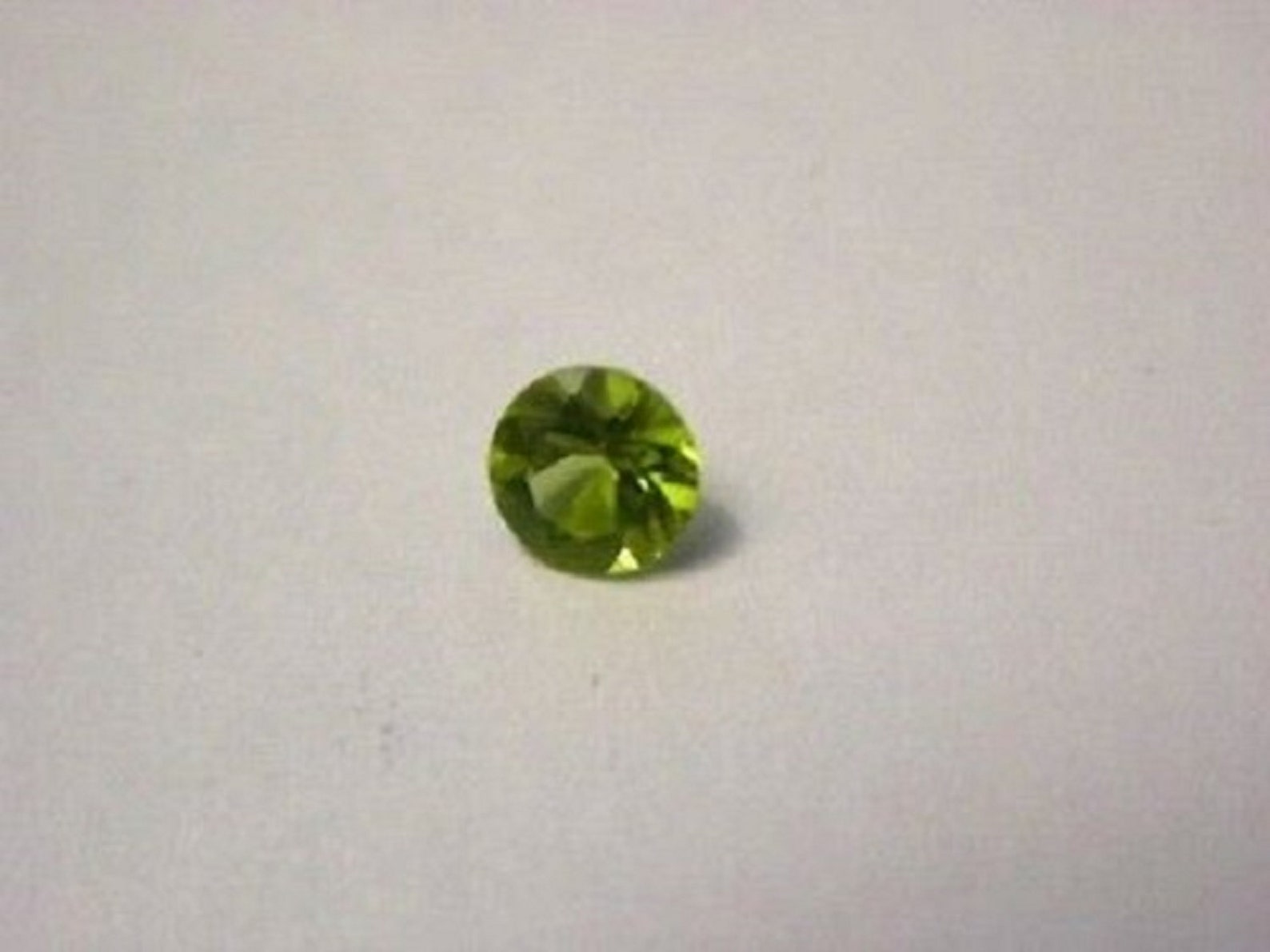 Peridot gemstone 6mm round | Etsy