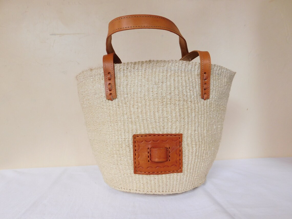 Hand Woven Sisal Tote Bag in Natural Color. - Etsy