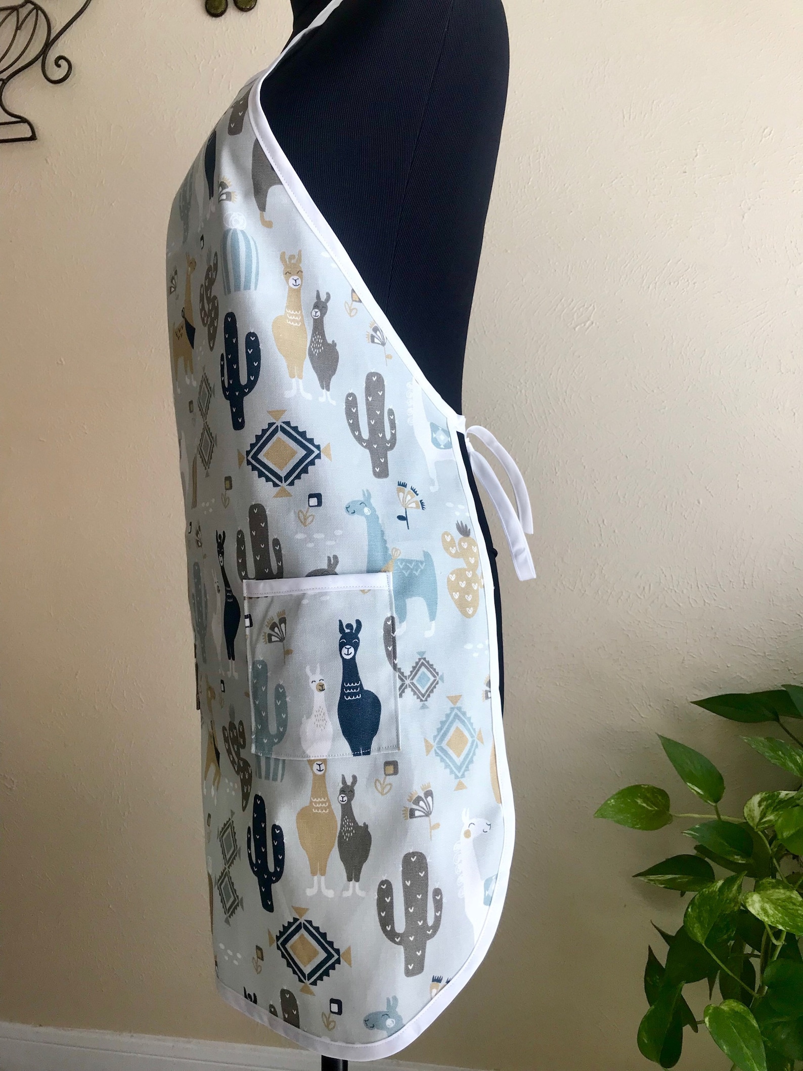 Fashion Apron for Women With Pockets, Personalized Apron, Kitchen Apron ...