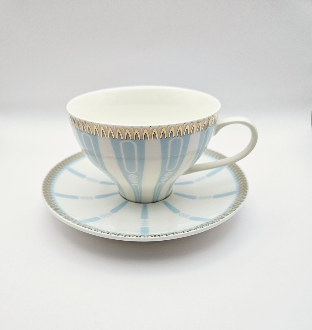 Blue Tea Cup and Saucer Gift Set Blue and White With Gold Trim Vintage ...