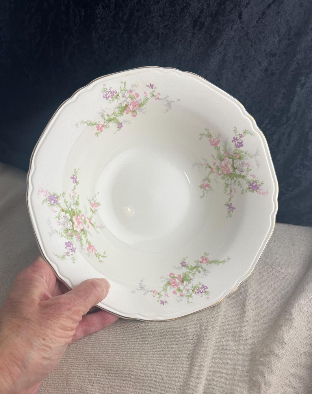 Crown Potteries USA 9" Vegetable Bowl, Pattern Number 9107, Pink and ...