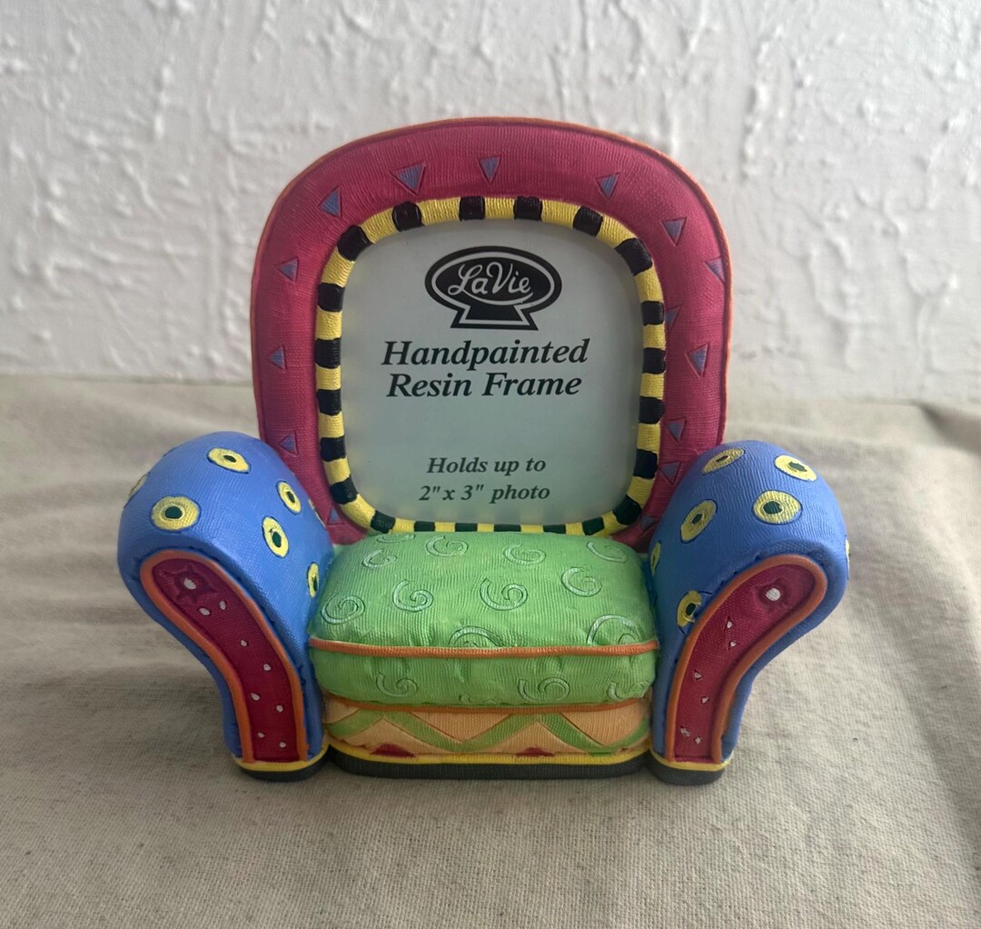Lavie Resin Stuffed Chair Picture Frame, Holds 2x3 Photo, 5" X 5 1/2" X ...