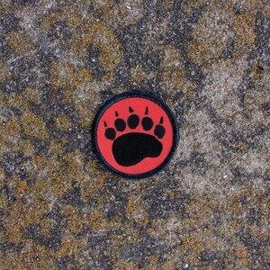 Red & Black Bear Claw Patch (028R) – 2 Inch Diameter Embroidered Patch ...
