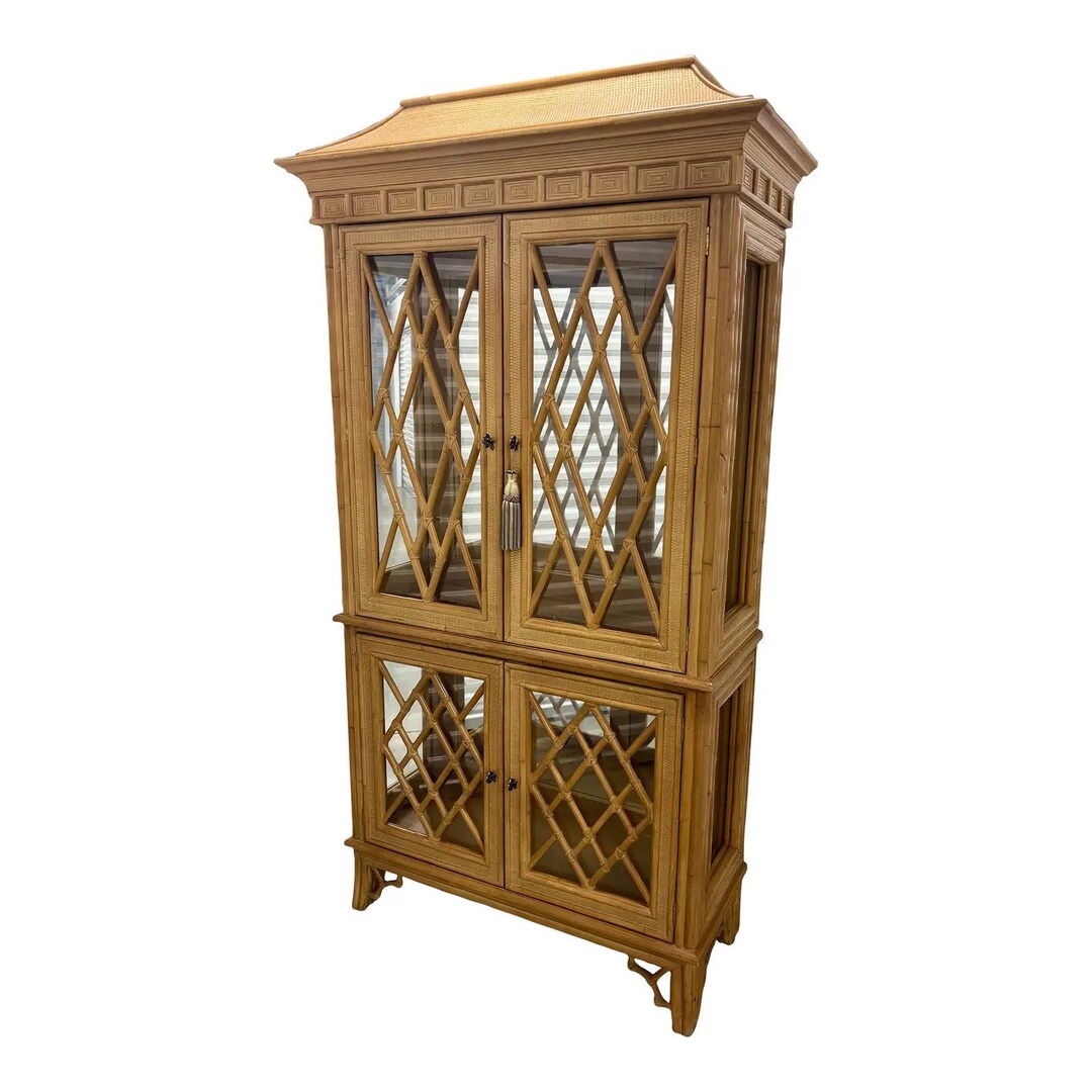 Late 20th Century Vintage Coastal Chinese Chippendale Display Cabinet ...