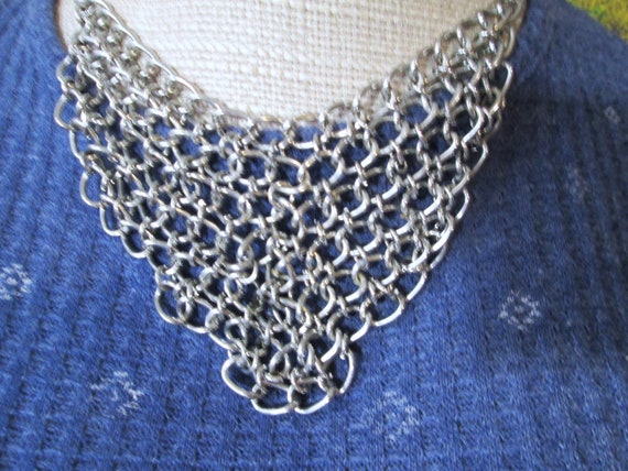 Curb Chain Chainmail Bibb Necklace-Length 20"-Matinee… - Gem
