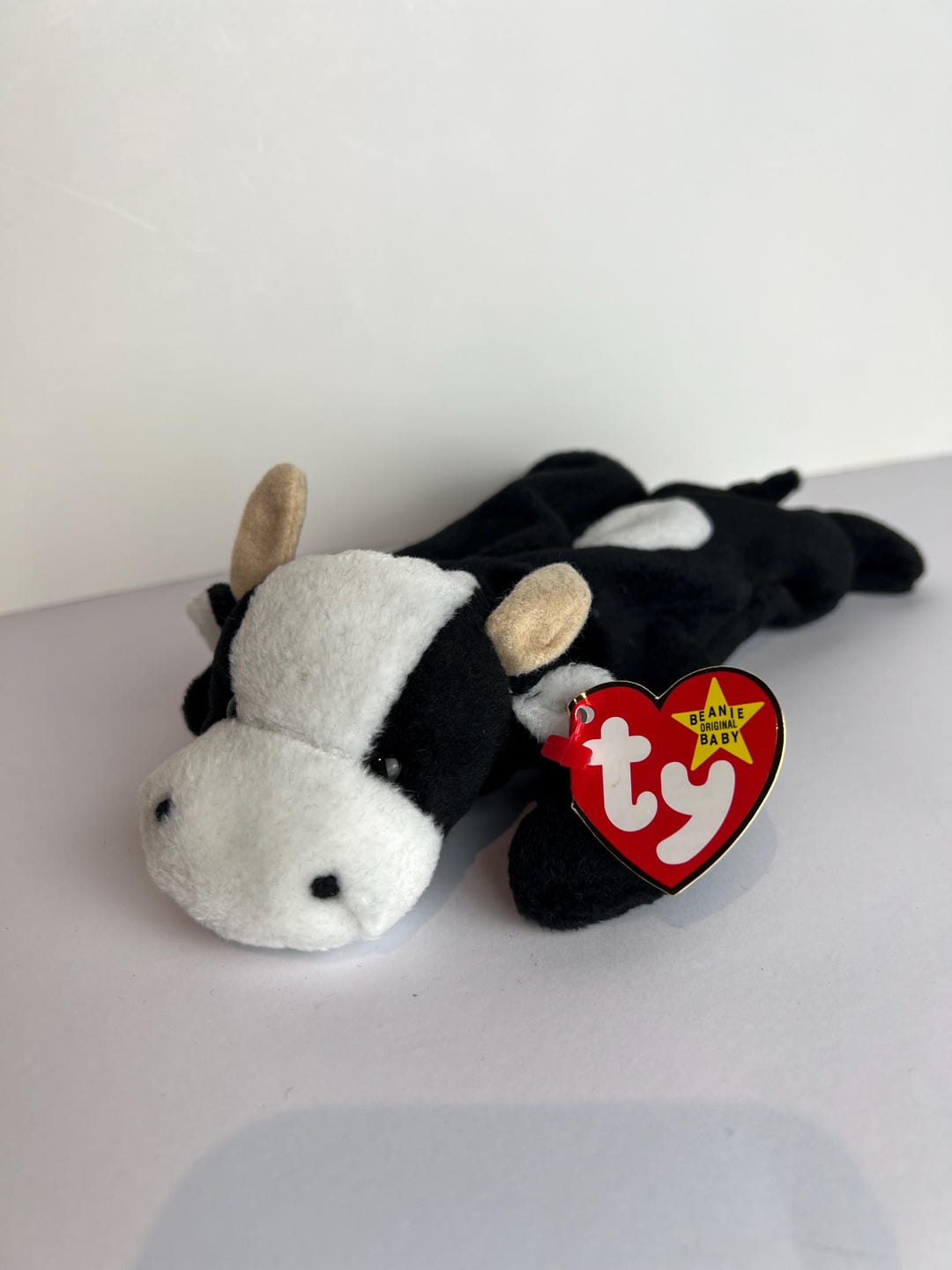 Daisy TY Beanie Baby . Collectible 1990s TY Beanie Baby . 1993 Beanie ...