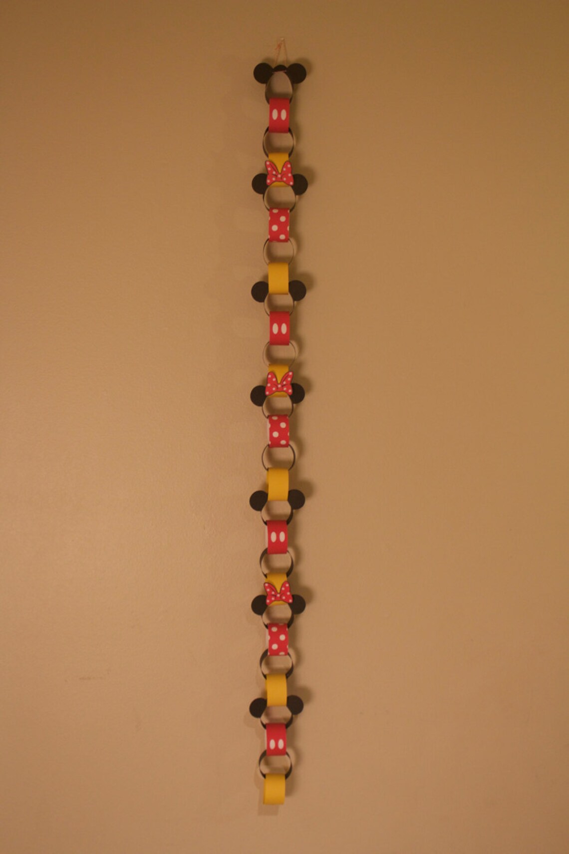 Mickey and Minnie Countdown Chain - Classic - Etsy