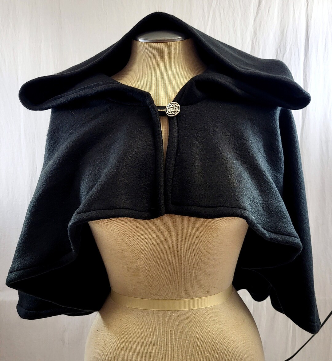 Capelet Medieval Hood Short Fleece Cloak, Black Fleece Hood - Etsy ...