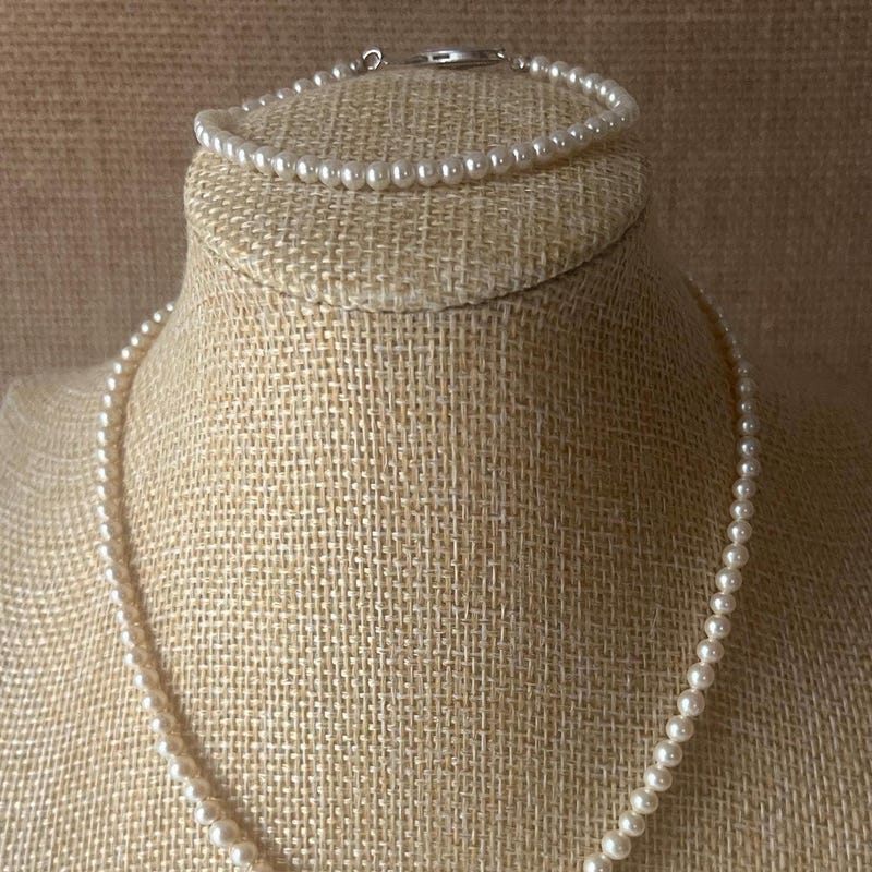 Graduated Pearls - Etsy