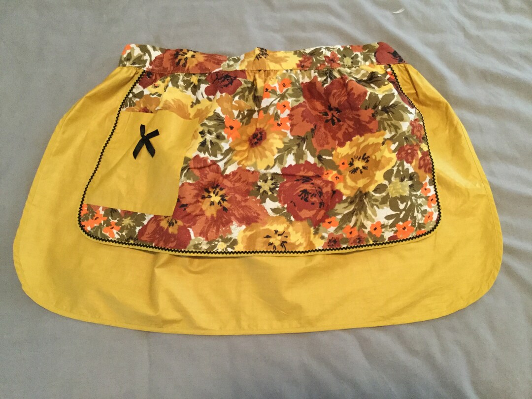 Handmade Reversible 1950s Apron: Gold & Floral Vintage Kitchen Decor - Etsy