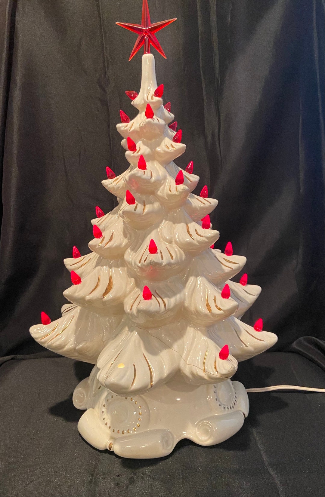 Vintage Gorgeous White Porcelain Ceramic Light up Tabletop Christmas ...