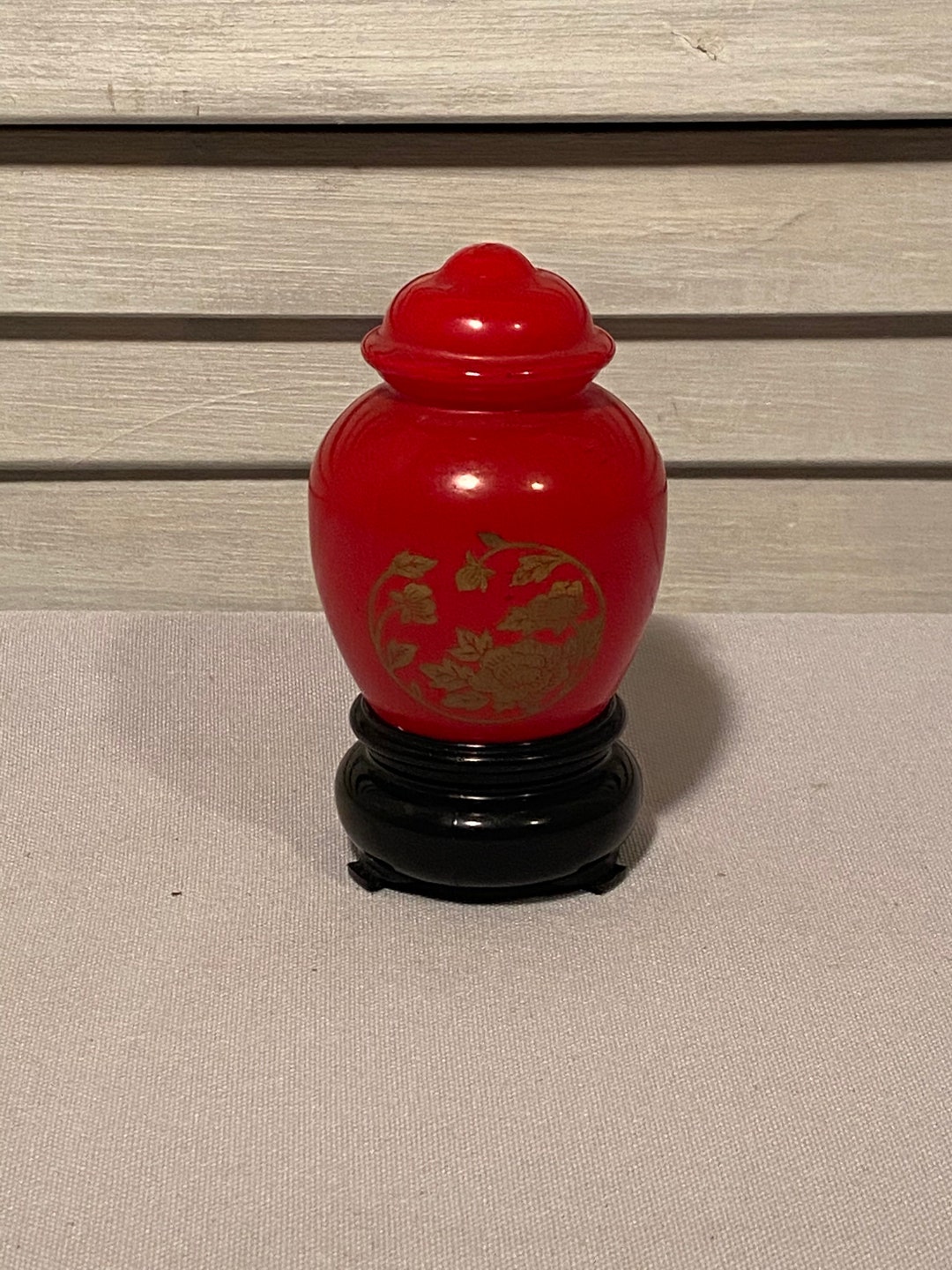 Vintage Avon Moonwind Cologne in Red Oriental Decorative Egg/ 70s Avon ...