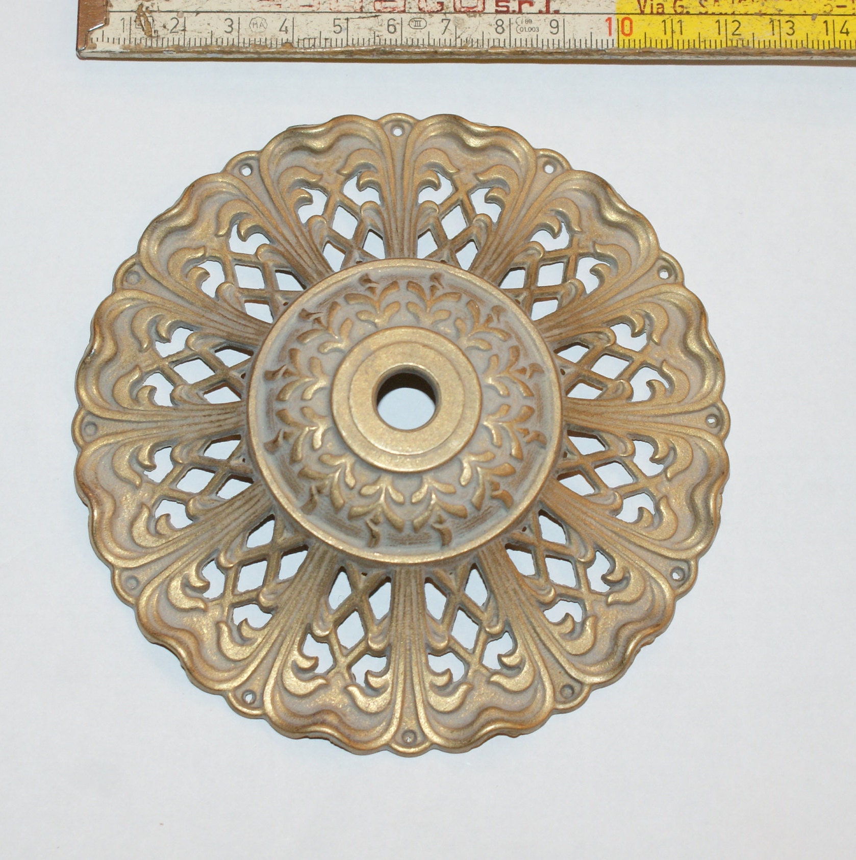 1 Pcs. Big Brass Bobeshe Brass Bobeche Bobesche Traforo - Etsy