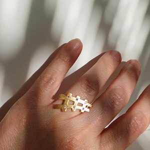 Ladder Ring Infinity Design in Gold Plated Sterling Silver With Purple ...