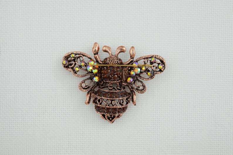 Rhinestone and Copper Bee Needleminder / Bee Needle Minder - Etsy