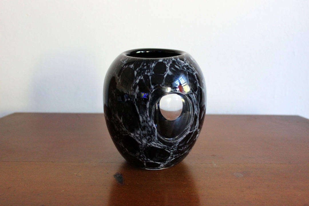 HQT Vintage Black and White Blown Glass Vase - Etsy