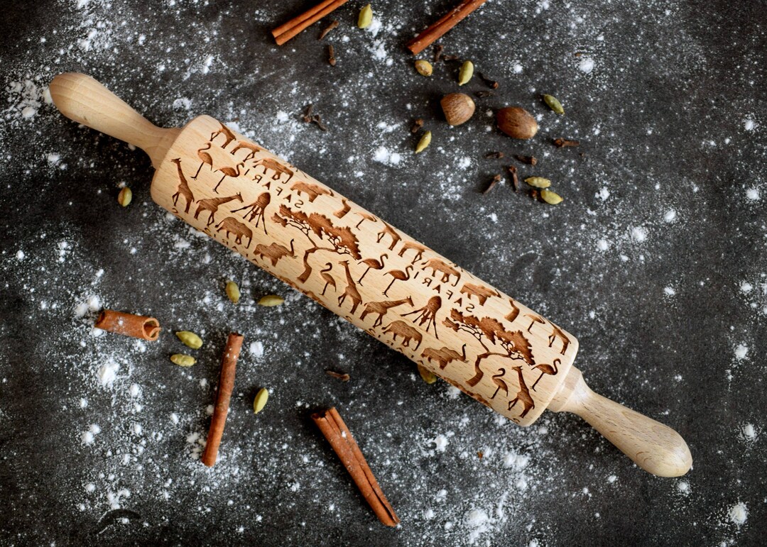 SAFARI Rolling Pin for Embossed Cookies, Made of Beeh Wood, DEEP ...