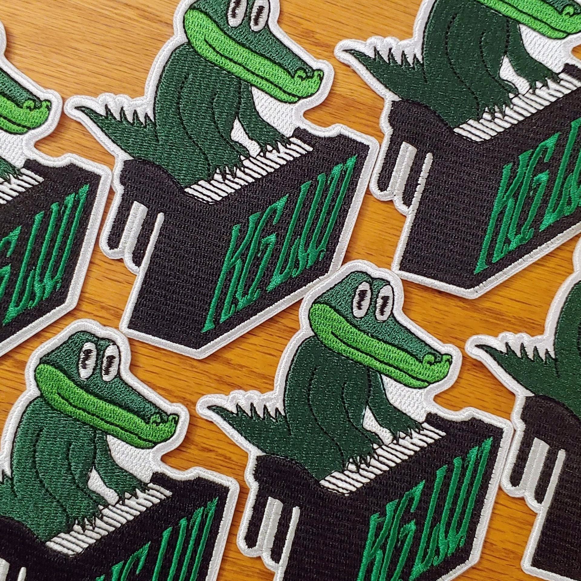 Gizzy Gator Playing Piano - King Gizzard & the Lizard Wizard Iron-on ...