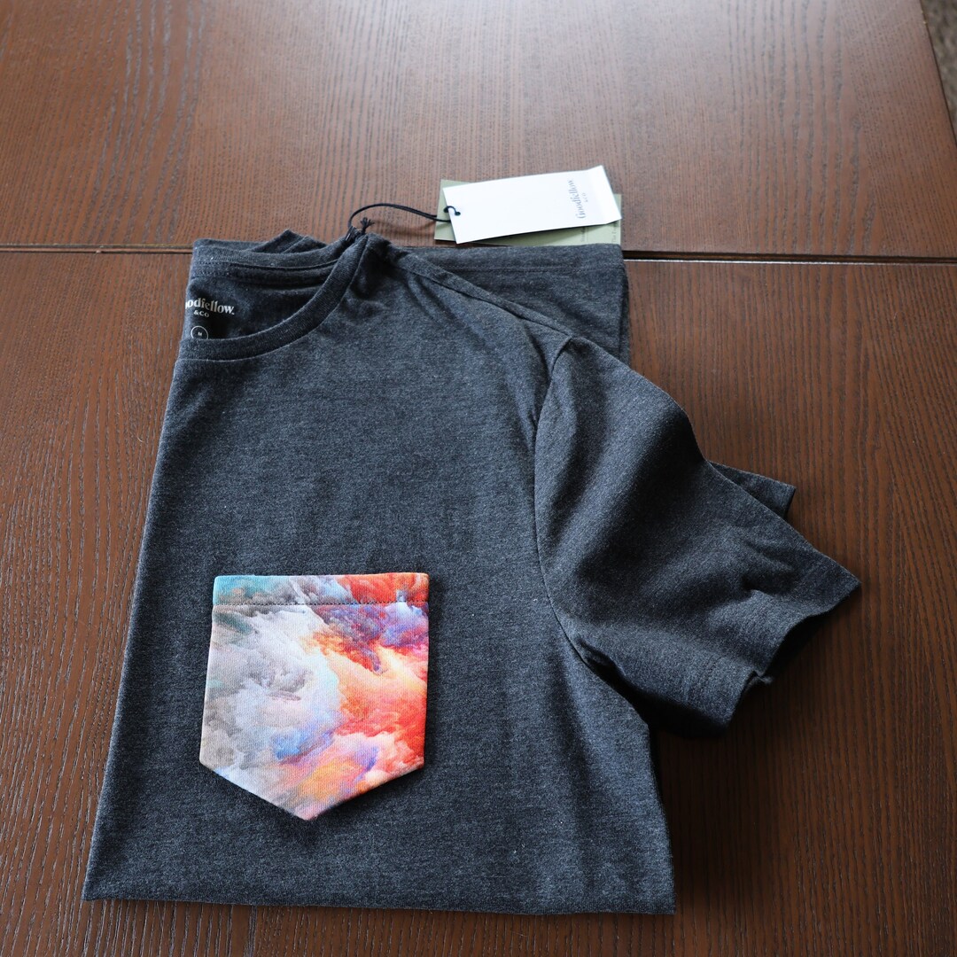 Red Cloud Burst - Funky Psychedelic Pocket T-shirt - Etsy